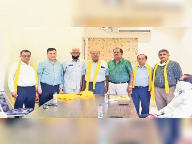 Formation of new executive of Khatri Chetna Manch Charitable Trust
