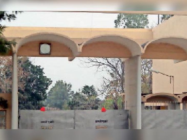 Demand to open industry in HMT tractor plant closed for 4 years