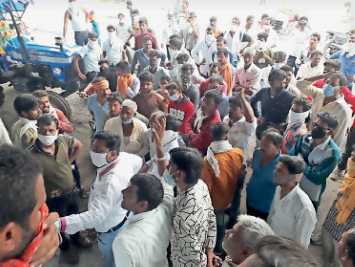 Hammals in the morning, traders closed the auction in the afternoon ...