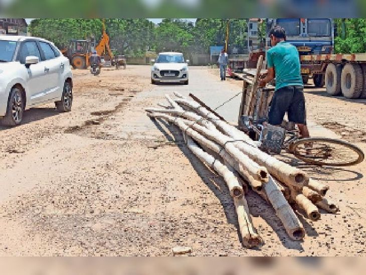 Broken road in Shahi Majra, driving difficult