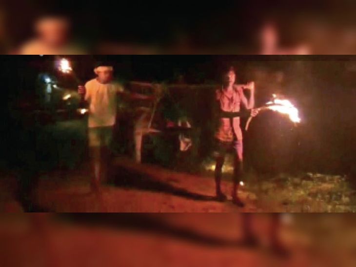 A sick woman walked 4 kilometers on foot in the torchlight, then got ...