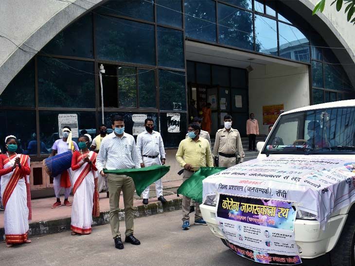 Ranchi Dc Chavi Ranjan Flags Off Coronavirus Awareness Campaign | रांची ...