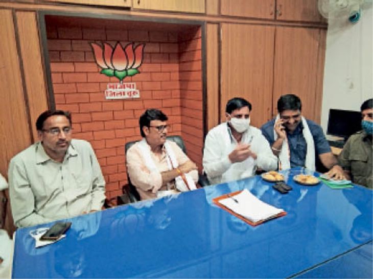Rathore said - Why not get CM FIRs against those who harass MLAs in ...