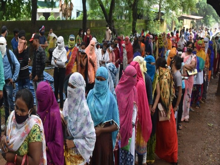 Long queues for open school assignments, will be distributed by centers ...