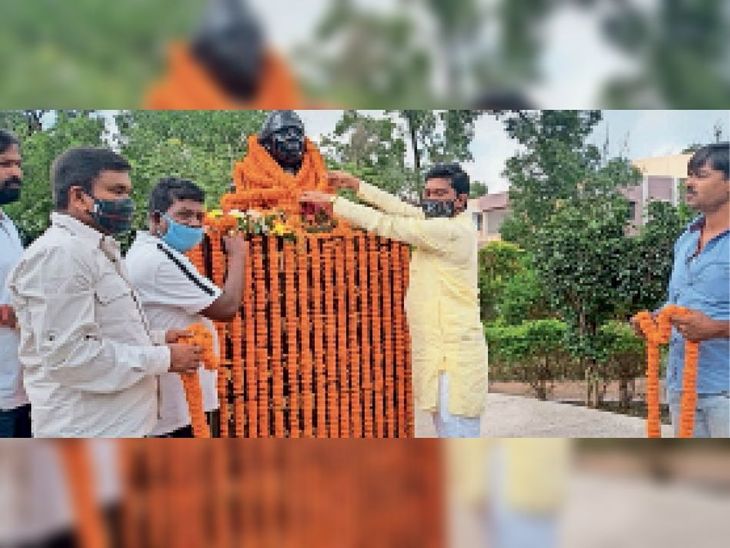 Dr. Ram Dayal got a separate identity: MLA | आयोजन: डॉ. राम दयाल ने अलग ...