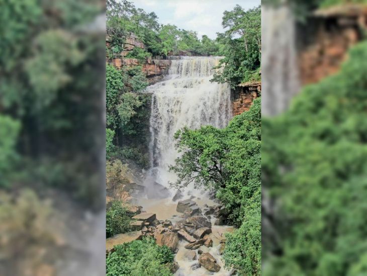 This 100 feet high waterfall keeps water throughout the year | पहली बार ...