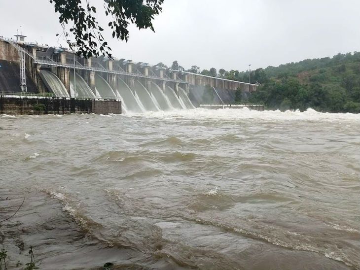 Madhya Pradesh Rain Latest News; Eight Gates Of Barna Dam Opened Today