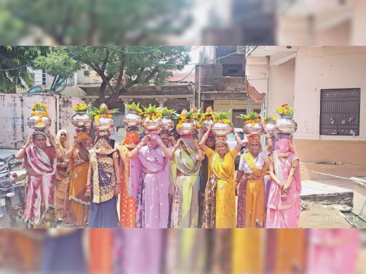 On the birth anniversary of Teja Dashmi and Baba Ramdev, Kalash Yatra ...