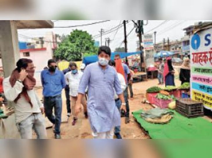 The Tarun Vegetable Market of Santoshi Nagar could not be ready in 2 ...