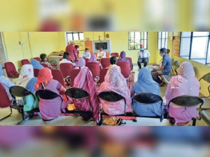 Divyang mass identification camp organized | मीटिंग: दिव्यांग जन ...