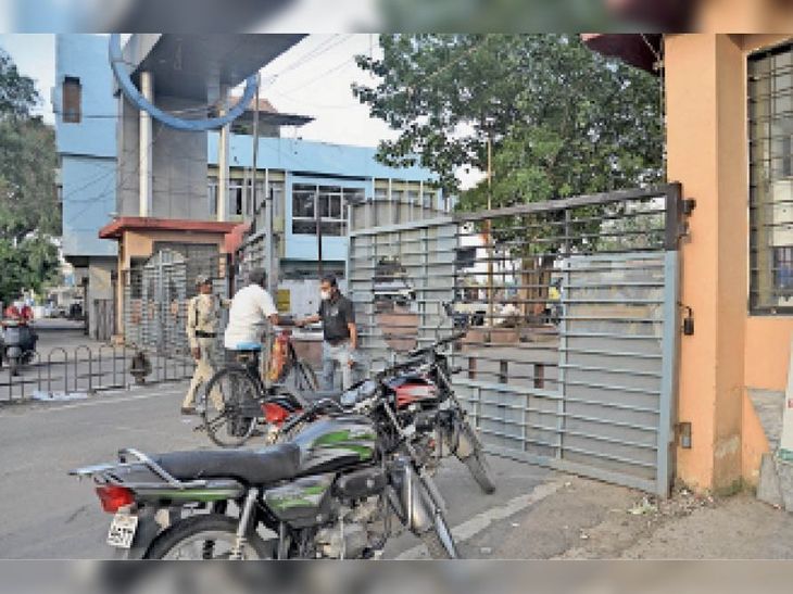 Farmers got the Mandi Gate closed, they broke in anger ... Farmers come ...