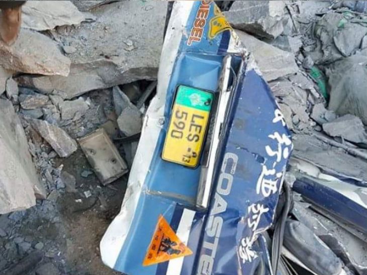 Pakistan bus accident|16 people killed after landslide hits passenger ...