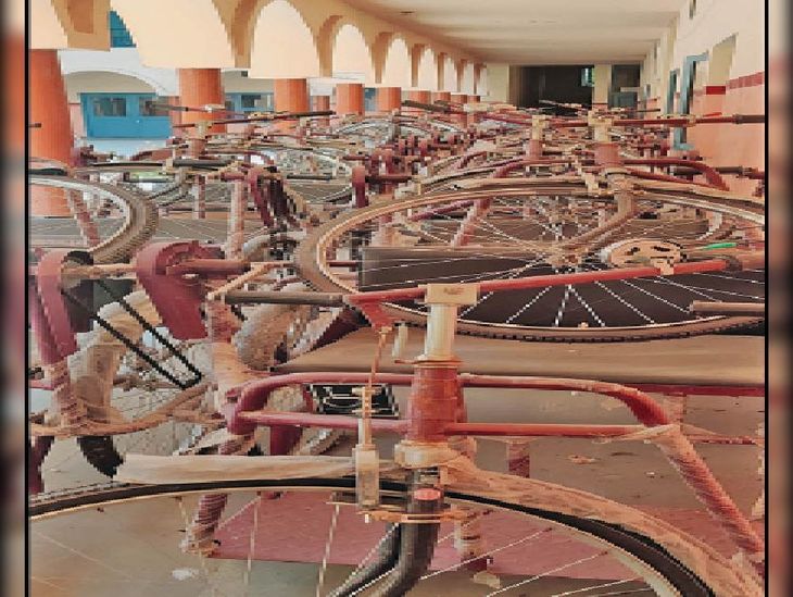 200 new tricycles are gathering dust in the Red Cross building ...