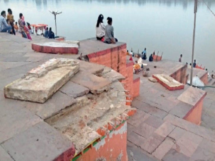 The henchmen of the Sethani Ghat are broken, broken stones; August ...