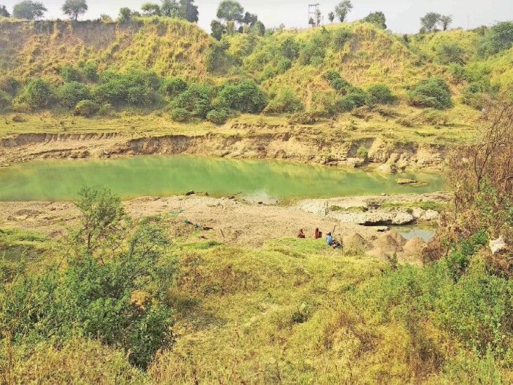 The mafia cut the mound of soil, smuggled the way of trafficking, 50 ...