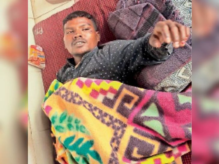 Two accused arrested for looting 9 lakh rupees from cashier of Bharat ...