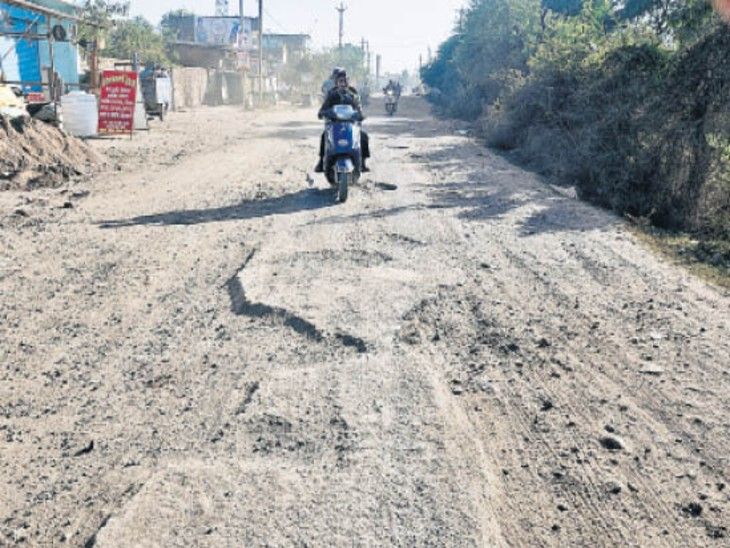4 km area from Gohalpur Nai Basti to Bypass bathed in dust, large ...