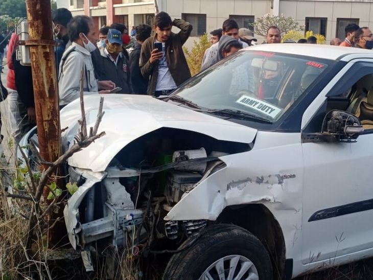Accident During Car Trial At Indore (RTO) Regional Transport Office ...