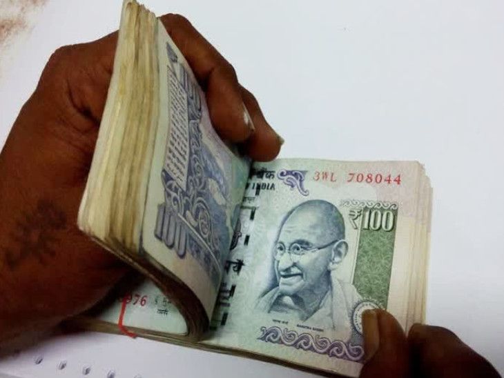 Old bank notes of 100, 10 and 5 rupees may be discontinued from March ...