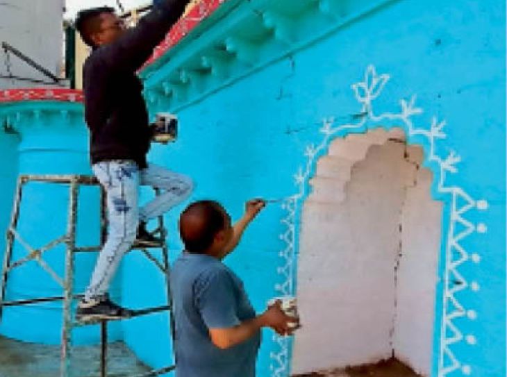 A glimpse of cultures will be seen on the Sethani Ghat, the arches ...