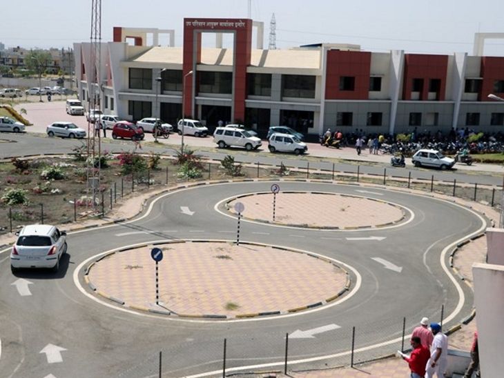 Training of women with heavy driving license trial, three got jobs ...