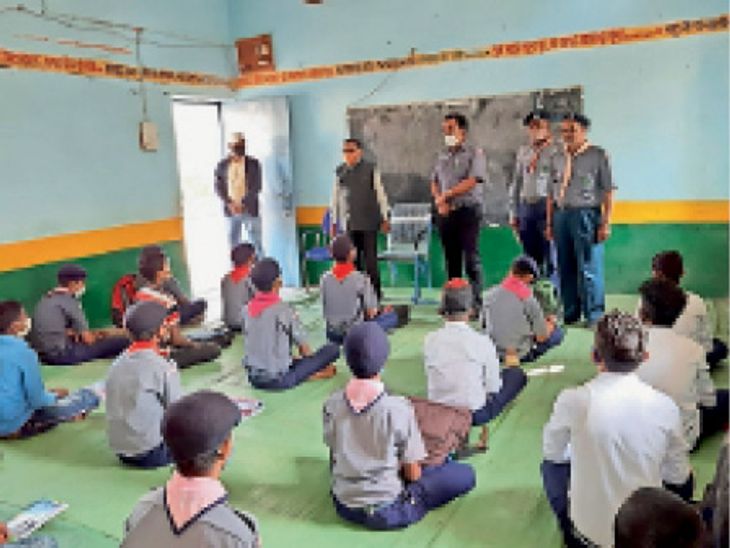 43 Scout 49 guides and 12 instructors attended | शिविर: तृतीय सोपान ...