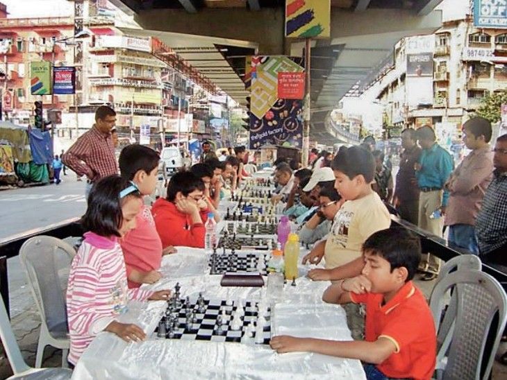 Below the Gariahat flyover in Kolkata, look at the 'chess players ...