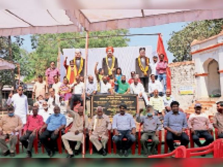 Statues of revolutionary martyr Bhagat Singh, Sukhdev and Rajguru ...