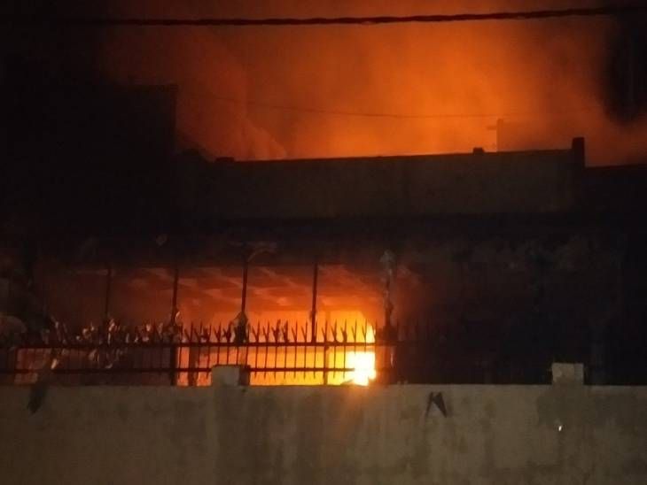 Uttar Pradesh Kanpur Fire Accident Latest Update; Fire Caught In Brush ...