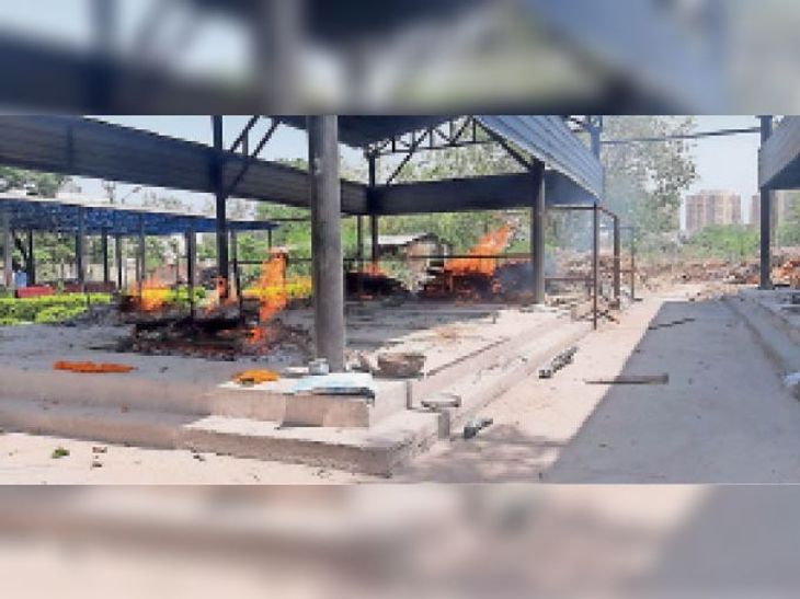 Cremation of 14 dead bodies infected with Caraina, one buried | संक्रमण ...