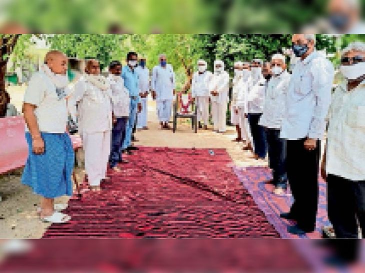 In Shivganj villages, no mobile network, farmers raised demand to build ...