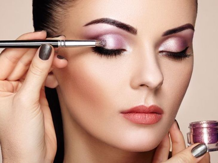 If expensive makeup becomes old, use this way, tinted lip balm with ...