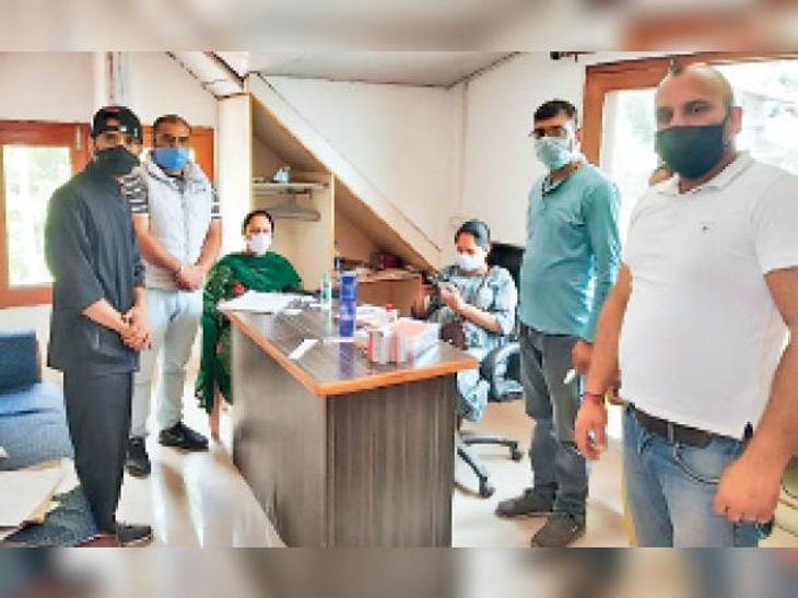 In Girab Khurd Panchayat, 350 people got the vaccine in two days ...