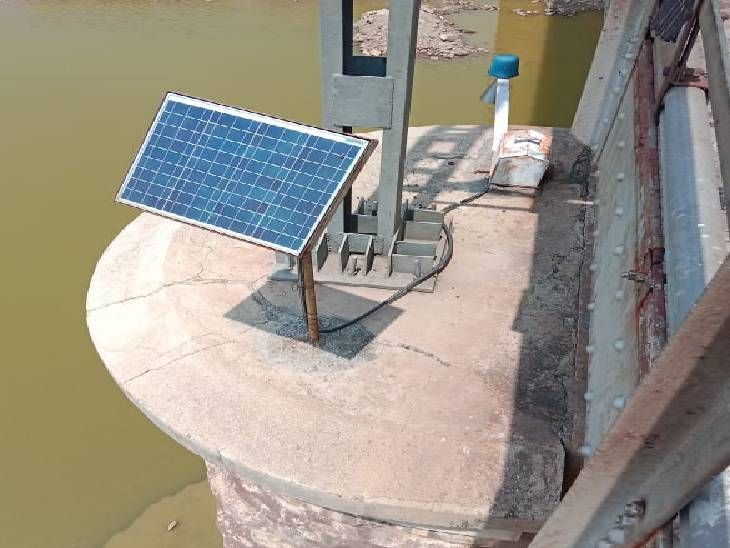 Automatic water level monitoring system installed on all 18 bridges of ...