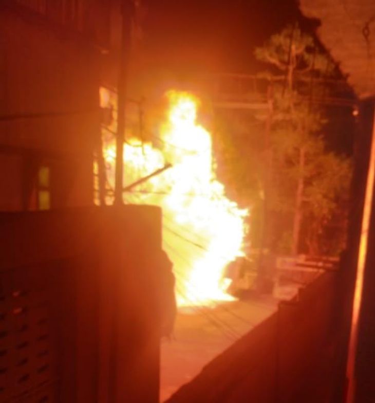 8,10 feet high flames, fire due to explosion, major accident averted ...