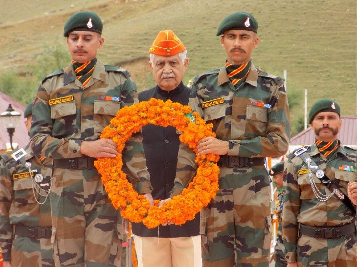 Retired General VP Malik paid tribute to the martyrs by posting ...