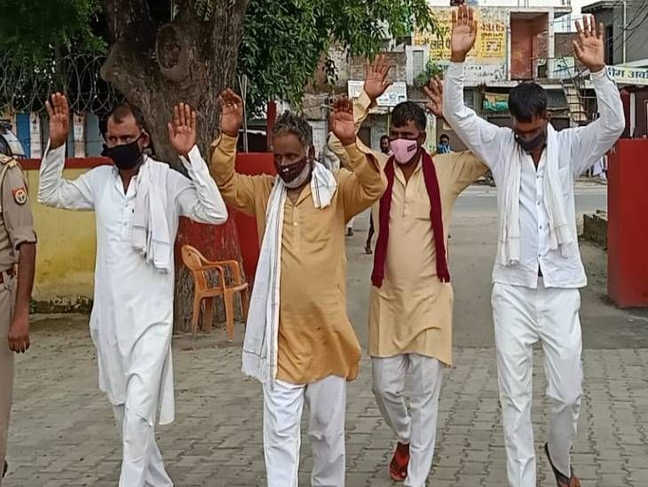 4 gangsters surrendered in Shamli, fear of encounter was going on ...