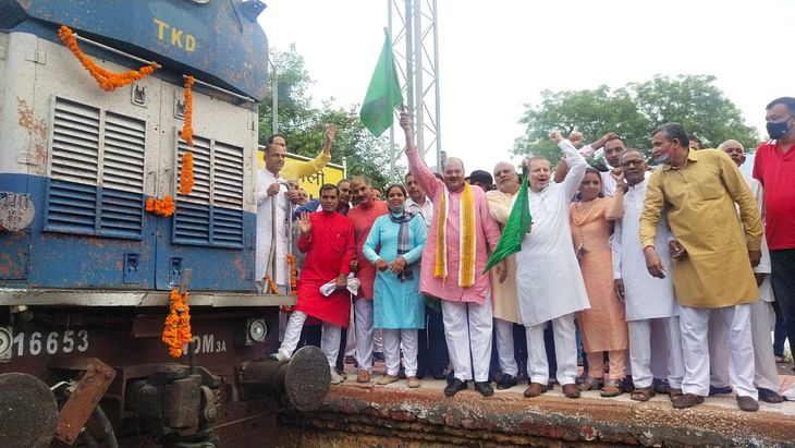 Haryana express train resumed from rewari to delhi