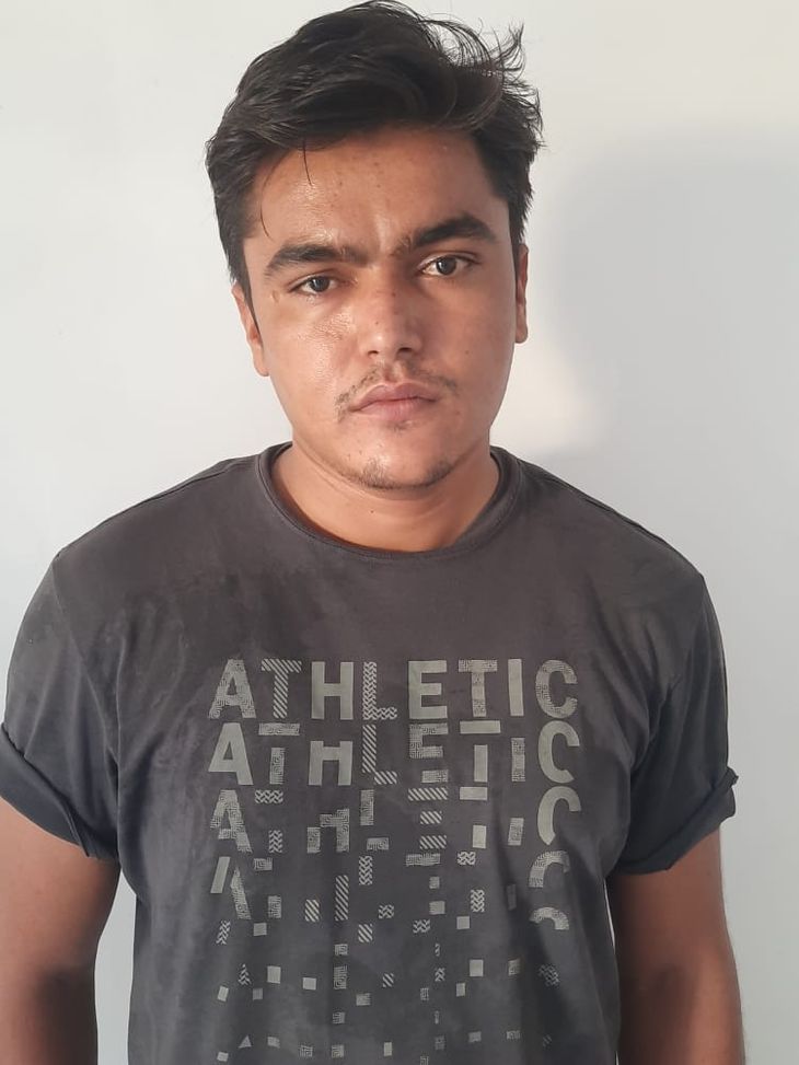 Constable Rakesh Jat was dismissed from state service for collusion with smugglers, was arrested ...