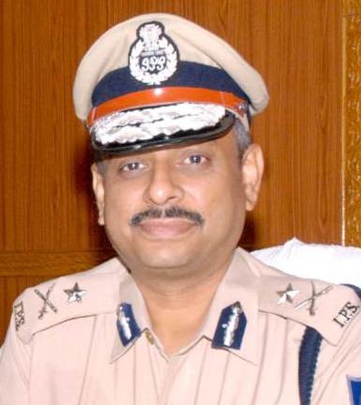 Can handle charge as DGP in Chandigarh for 48 hours after Independence ...