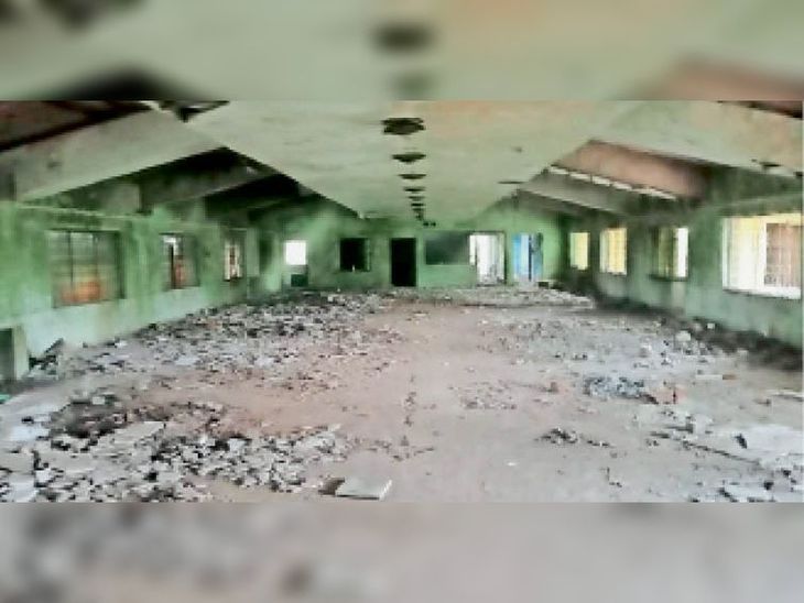 Watch factory building not broken even in two years, becoming flatted ...