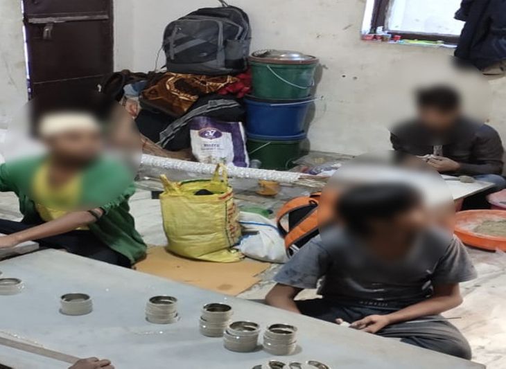 bihar child labour case in jaipur three children freed from bangle ...