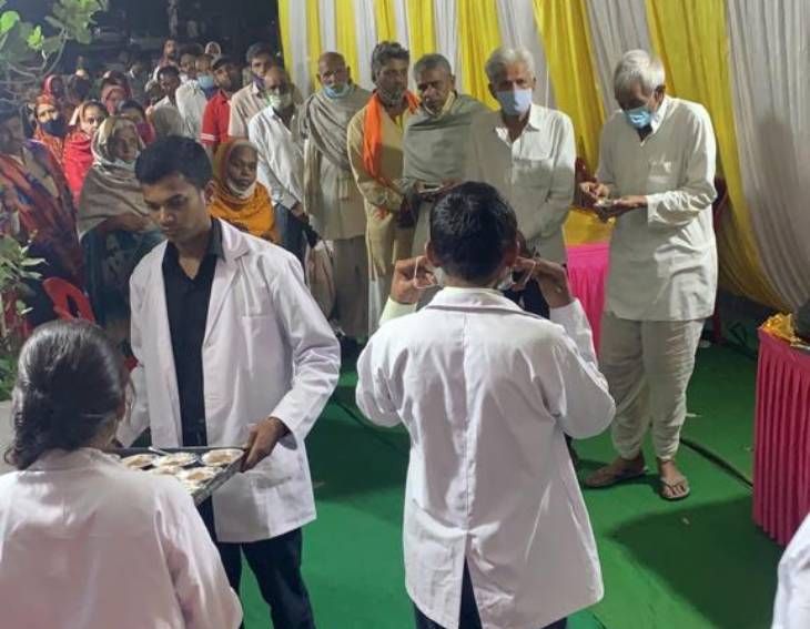 Milk distribution in Mahakal temple, Koteshwar Mahadev temple worship ...