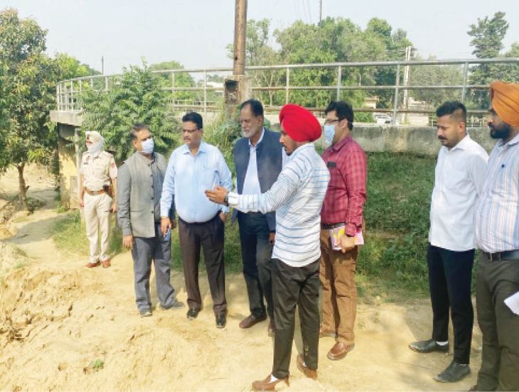 Pakhowal Road ROB-RUB construction halted, water is filled in RUB for a ...