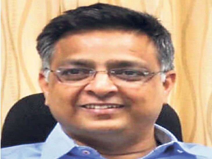 IAS officers Ajitabh and Rajesh will also go to Delhi, the government ...