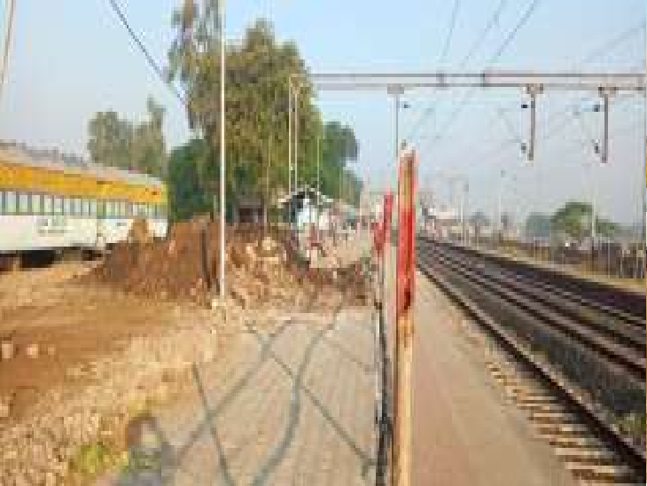 A new foot overbridge and platform will be built at the station, work ...