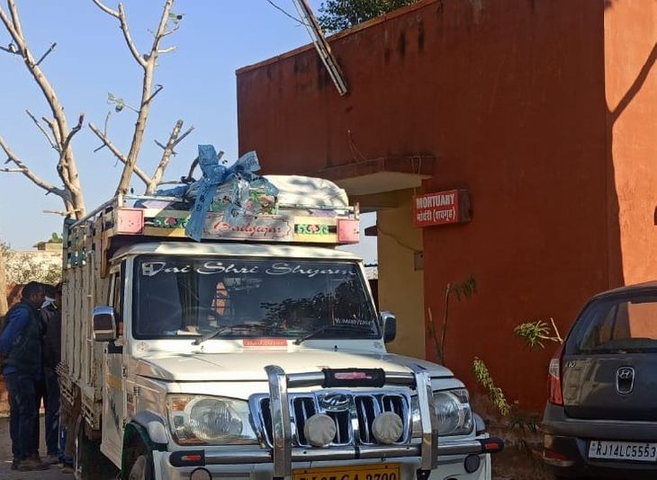 Accident happened on NH58 highway near Ladnu, police are trying to ...