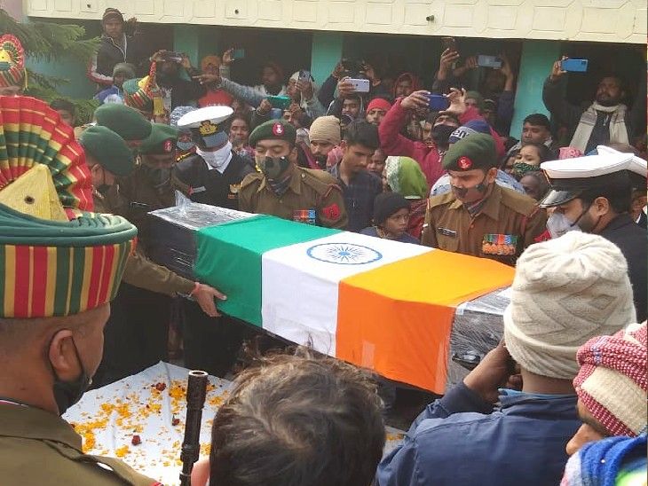 Saran News; Martyr Arvind was given farewell with moist eyes | शहीद ...