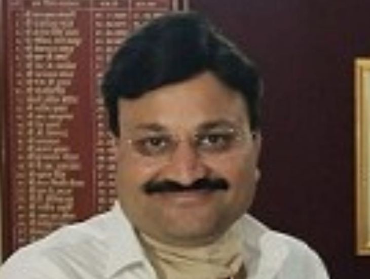 Called himself as brother of Lawrence Bishnoi, demanded fifty lakh ...