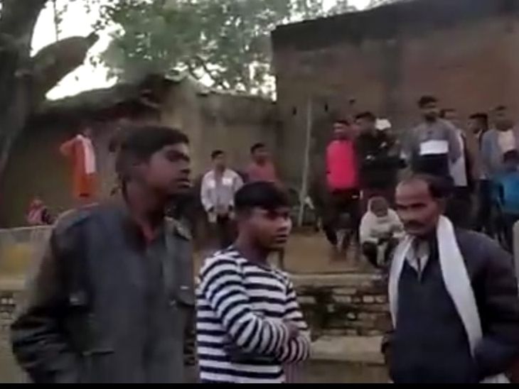 In Kaushambi, there was firing in protest against the harvesting of ...